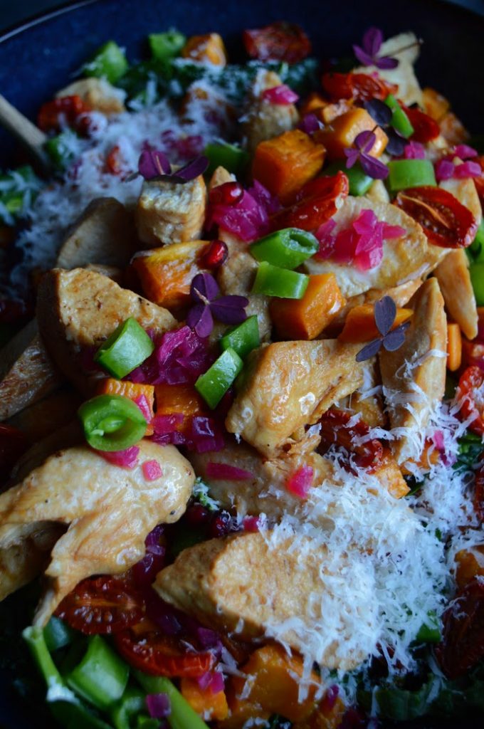 Kyllingsalat med søtpotet og granateple | Ida Maries mat